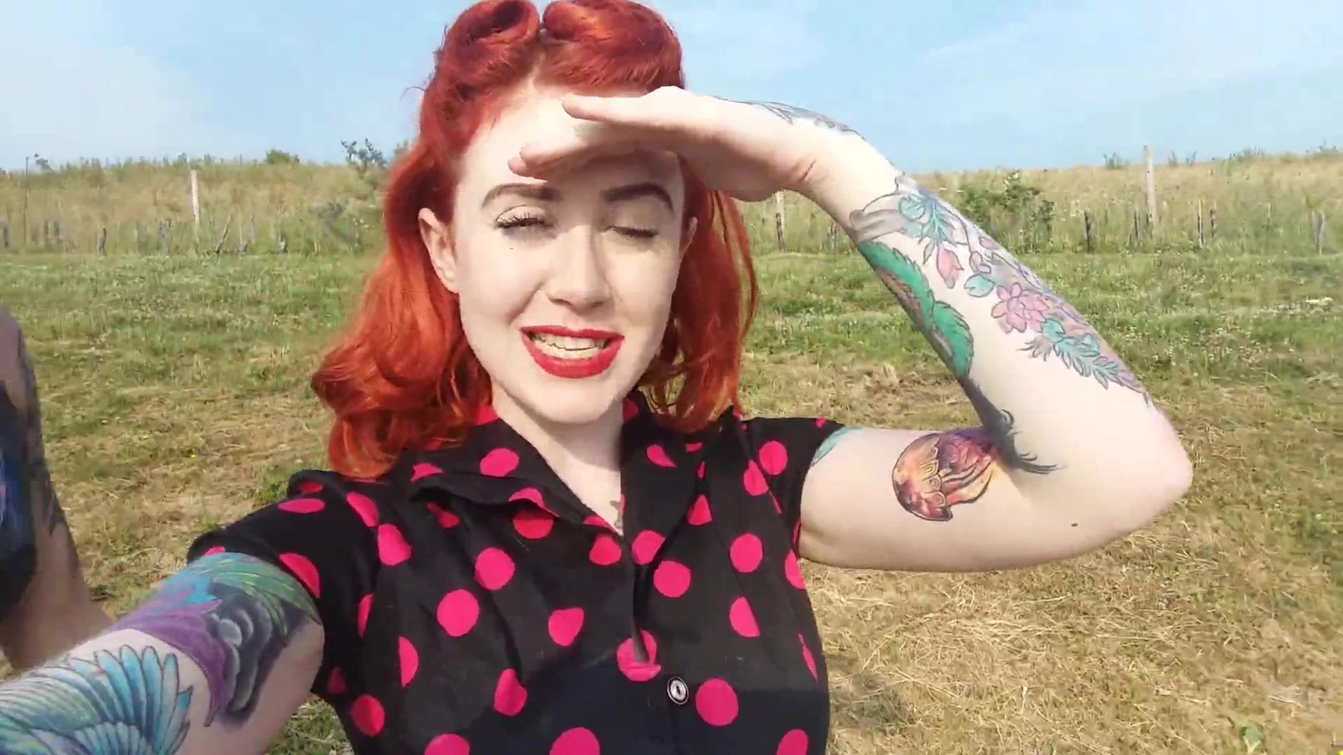 Roomorgue Sneaky Lesbian Public Fuck Girl Girl Tattoos Oral Sex