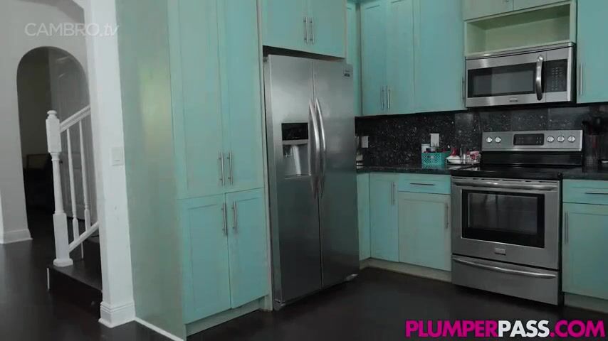 Milly Marx Big Ass Blowjob Hairy Bareback Dark Hair Tattoos Tit Play Cum On Tits Big Tits Cum
